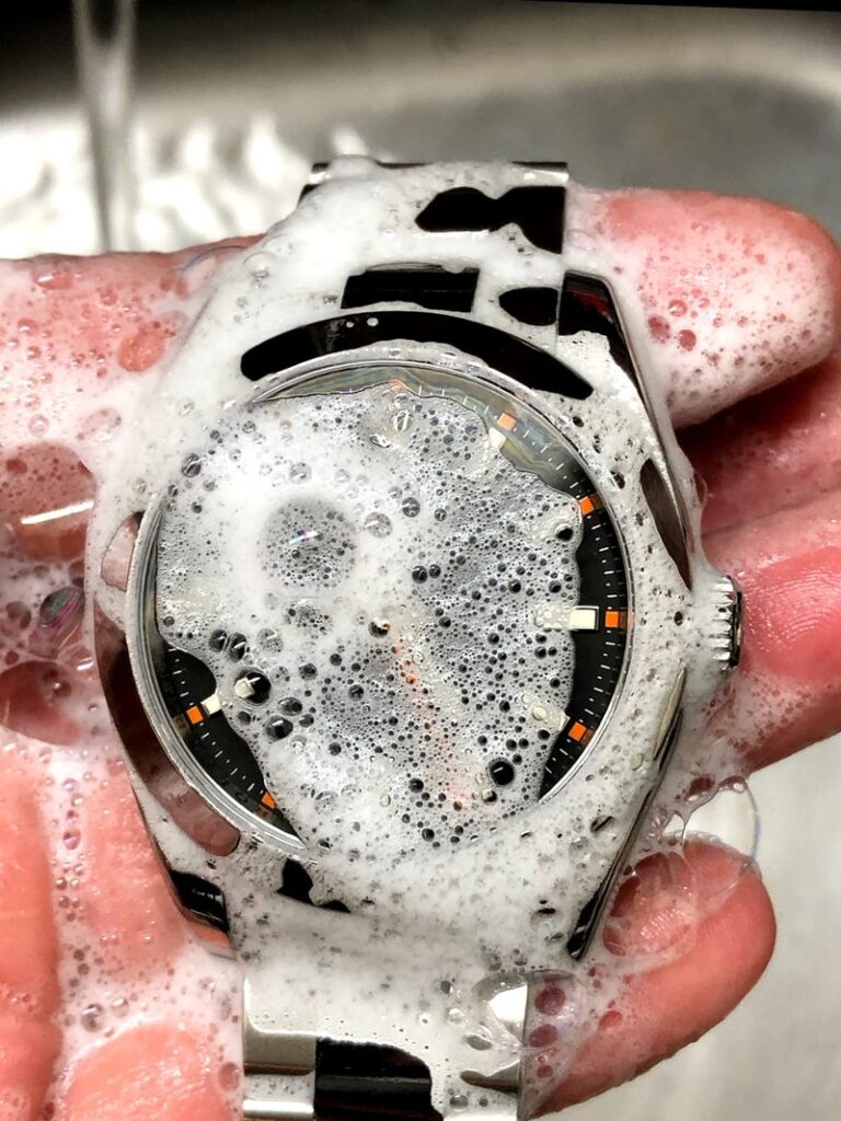 ロレックス(時計)の簡単な手入れと洗い方 | エーウォッチ名古屋